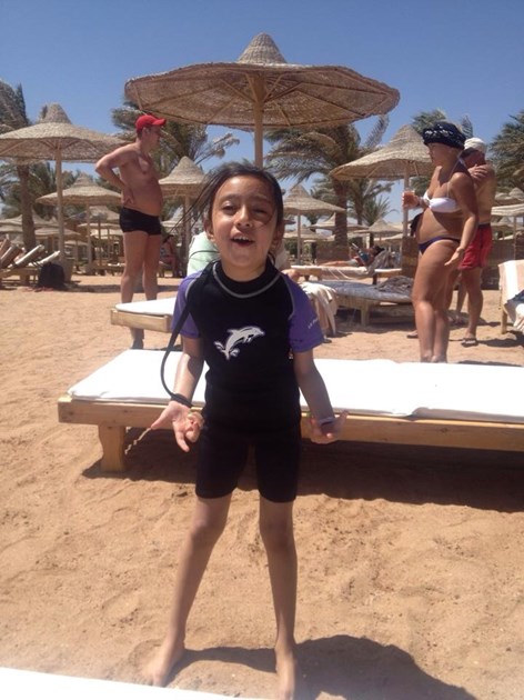 Andli Litt is fundraising for Cancer Research UK