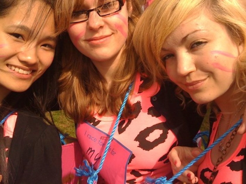 Caroline Pegg is fundraising for Cancer Research UK