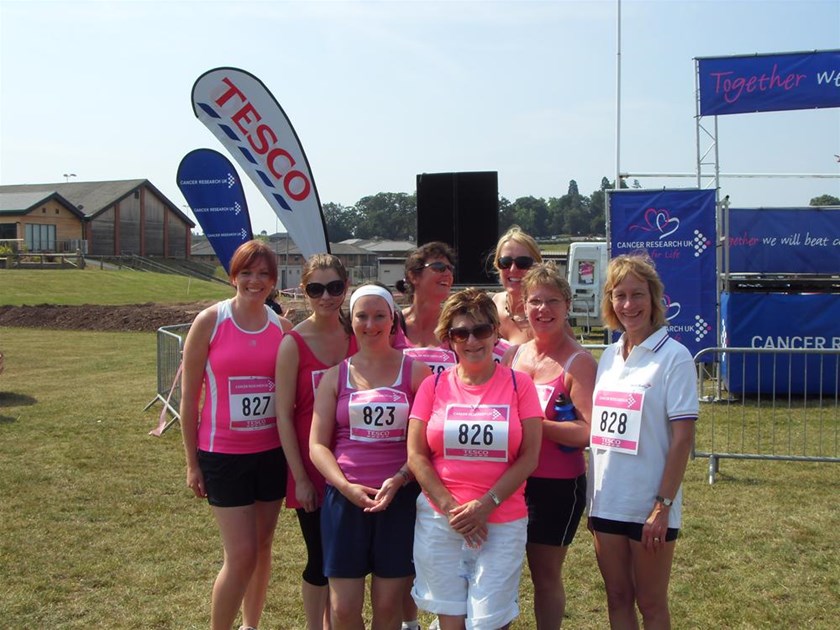 Lisa Devlin is fundraising for Cancer Research UK