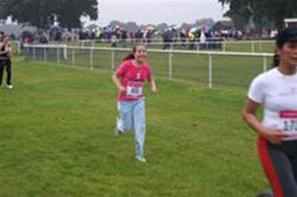 Sarah Butcher is fundraising for Cancer Research UK