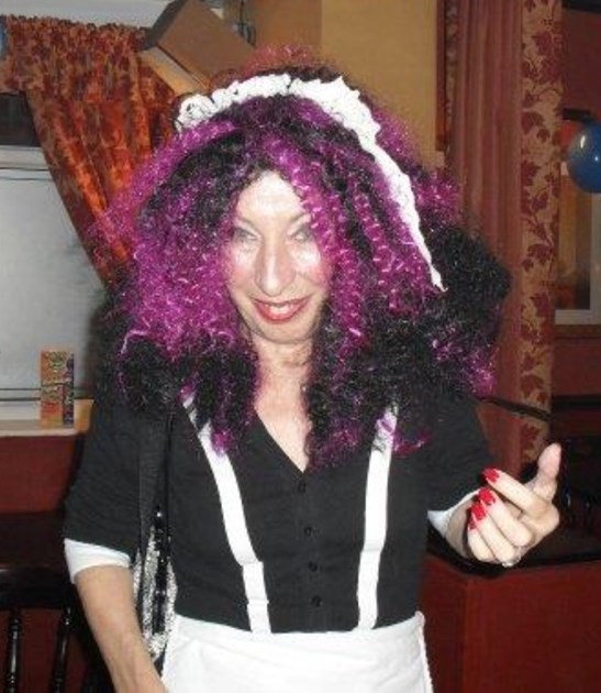 Sara-Louise Aspinall is fundraising for Beating Bowel Cancer