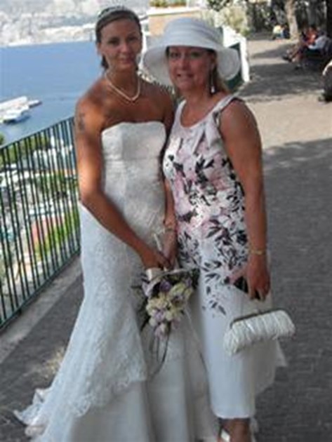 Jacqueline Shelley is fundraising for Cancer Research UK