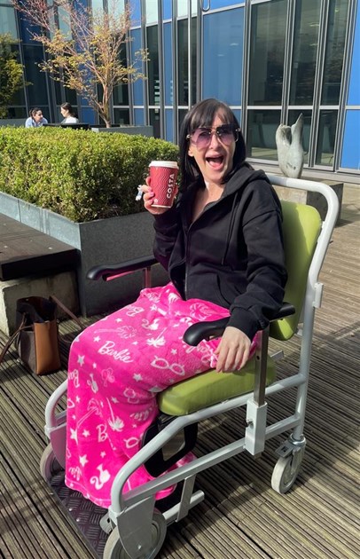 Neve Harris is fundraising for Macmillan Cancer Support