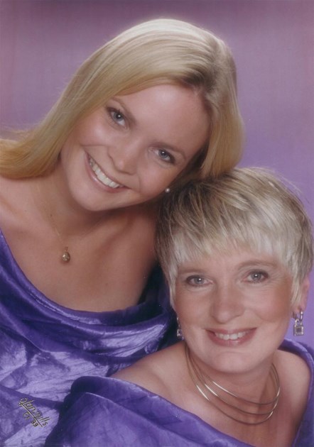 Lisa Watson is fundraising for Cancer Research UK