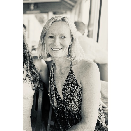 Rebecca Manley is fundraising for Bone Cancer Research Trust