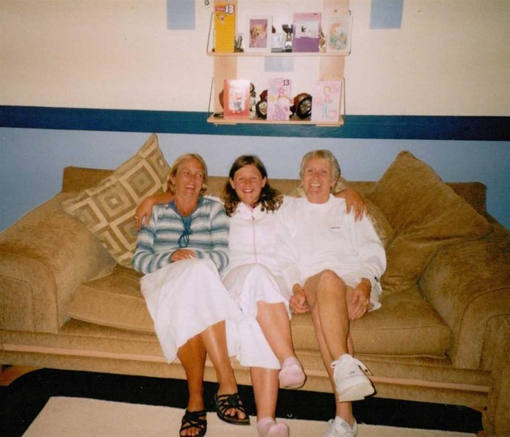 Georgina Townsend is fundraising for Cancer Research UK