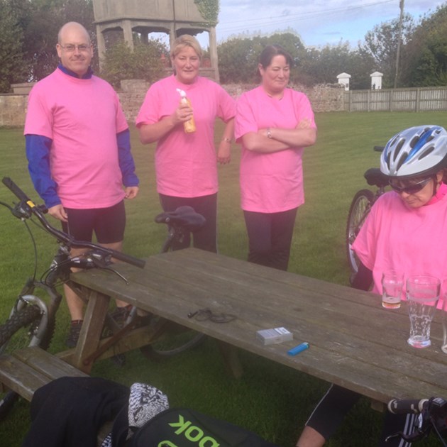 Steven Cresswell is fundraising for Cancer Research UK