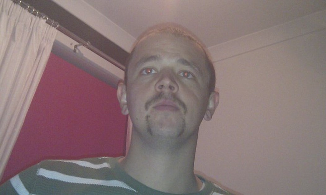 Daniel McVey is fundraising for Teenage Cancer Trust