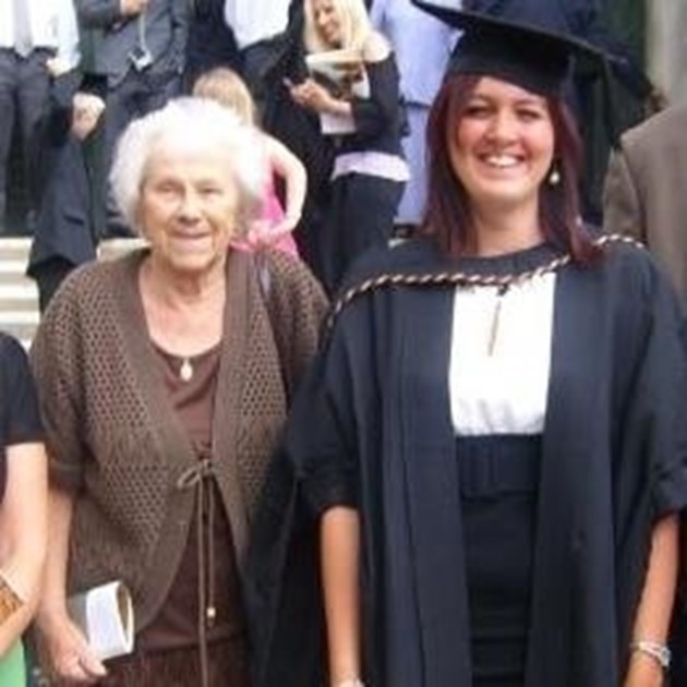 Ria Thomas is fundraising for Alzheimer's Society