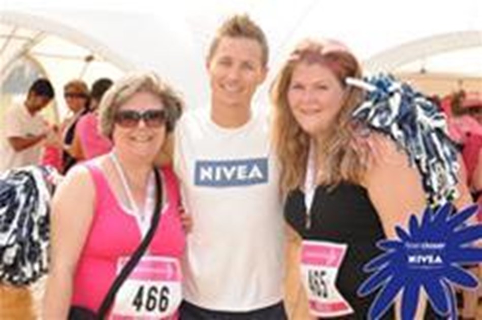 Alice Mayne is fundraising for Cancer Research UK