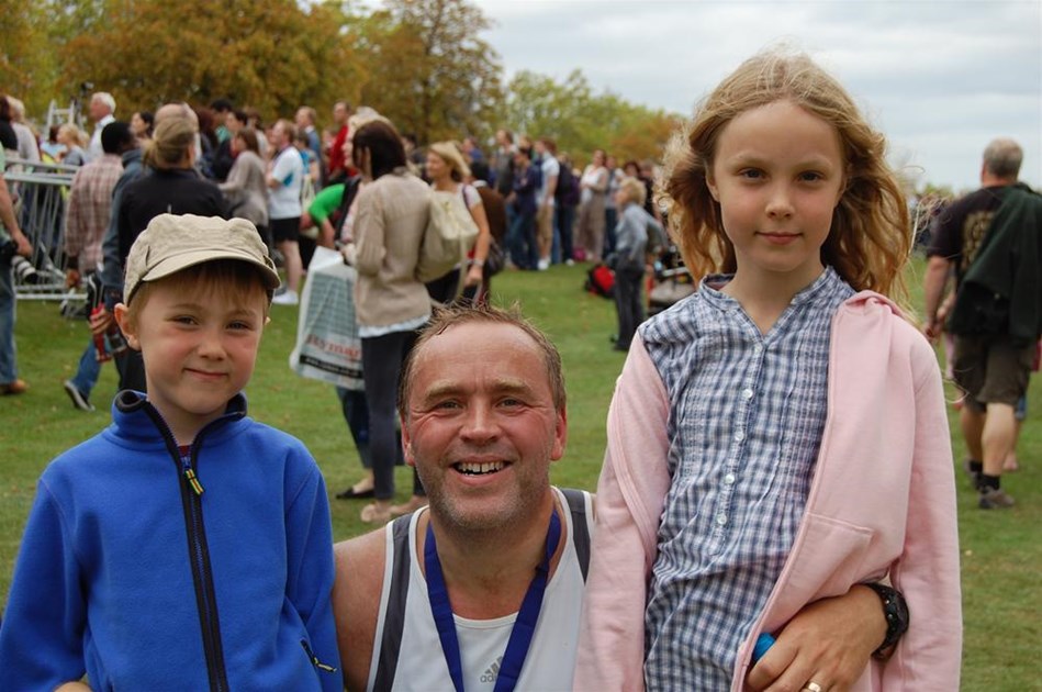 Simon Nuttall-Smith is fundraising for Macmillan Cancer Support