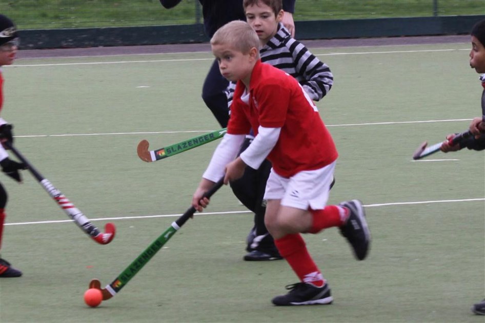 Ruth Sealey is fundraising for Yateley Hockey Club