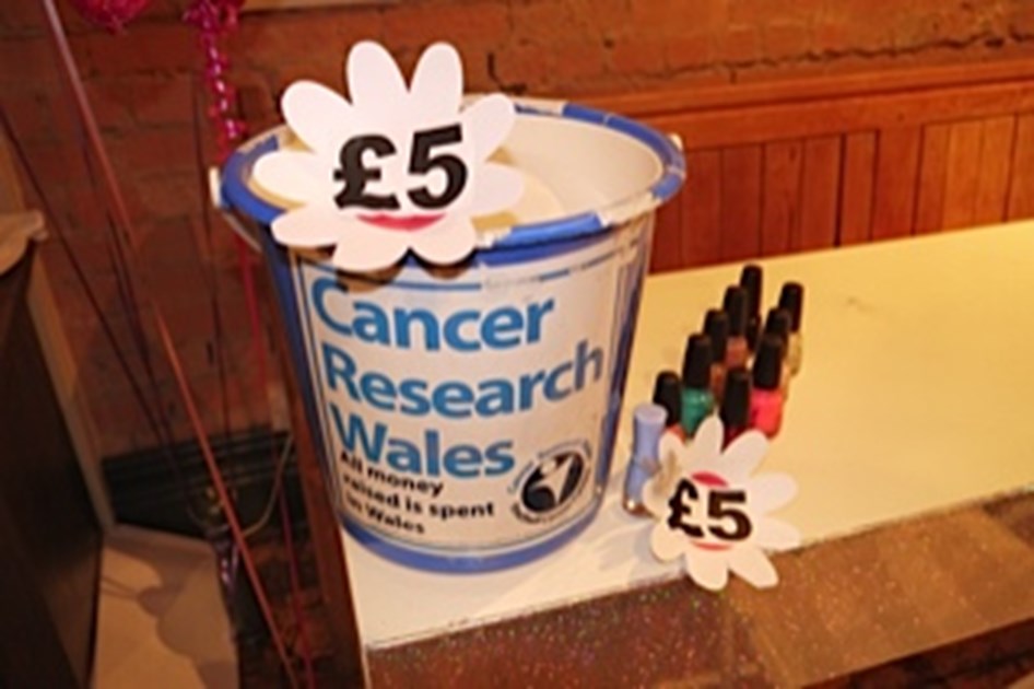 Michelle Collingwood is fundraising for Cancer Research Wales