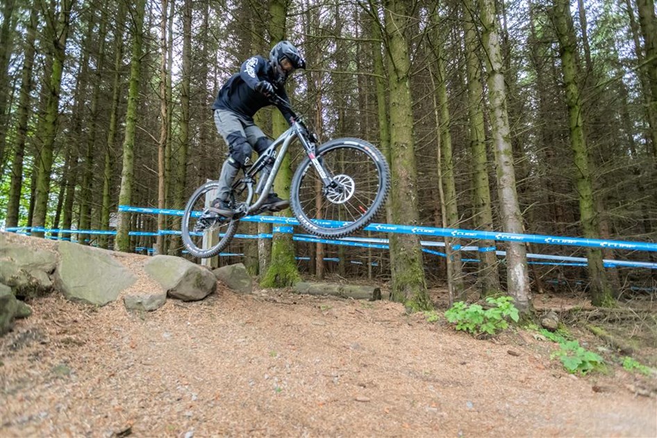 Thomas Hoggarth is fundraising for Alzheimer's Society