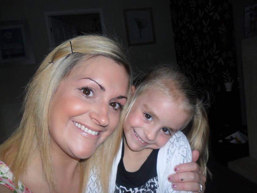 Kelly Loftus is fundraising for Cancer Research UK