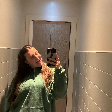 Abigail Clark is fundraising for Myeloma UK