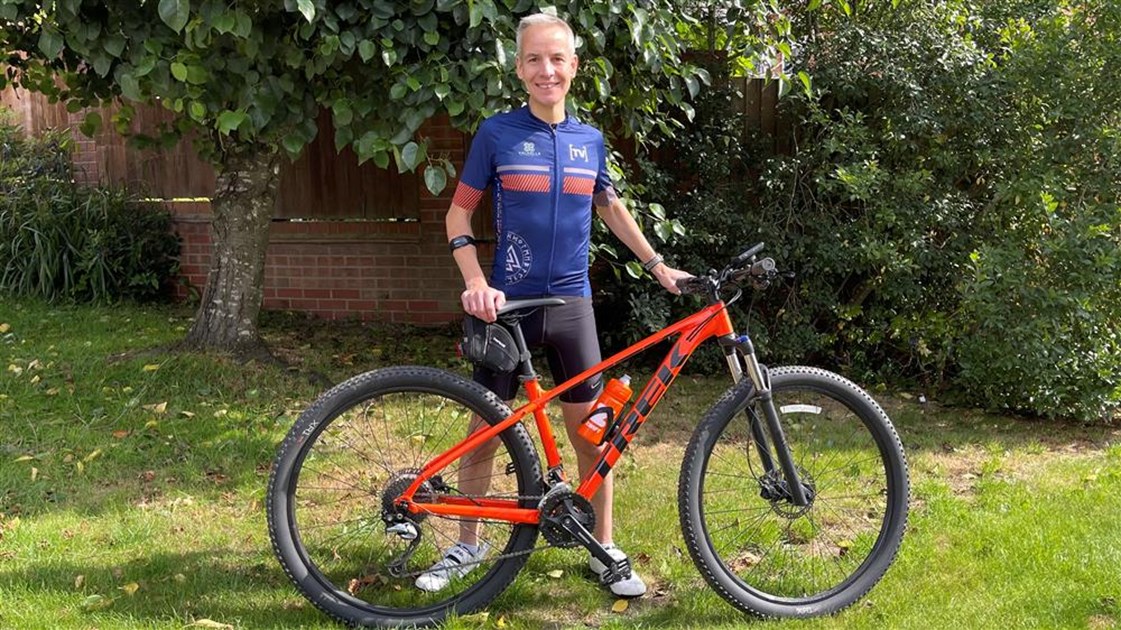 Simon Funnell is fundraising for British Heart Foundation