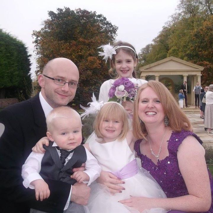 Kelly Dougherty is fundraising for Macmillan Cancer Support