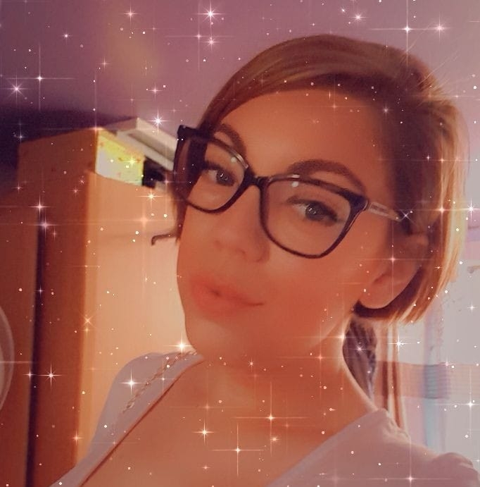 Kayley Salmon is fundraising for Leukaemia UK