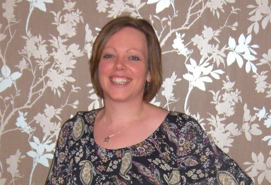 Sarah Newell is fundraising for Cancer Research UK