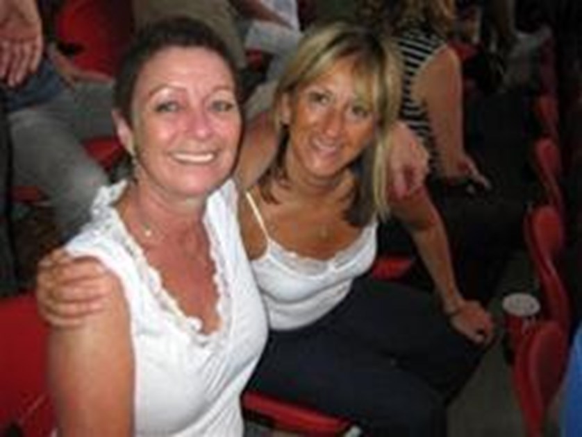 Melanie Epstein is fundraising for Cancer Research UK