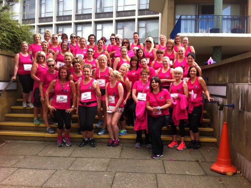 Lynn Singleton is fundraising for Cancer Research UK