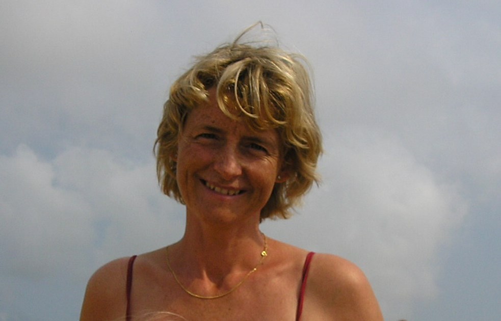 Andrea Sneddon is fundraising for Breast Cancer Now