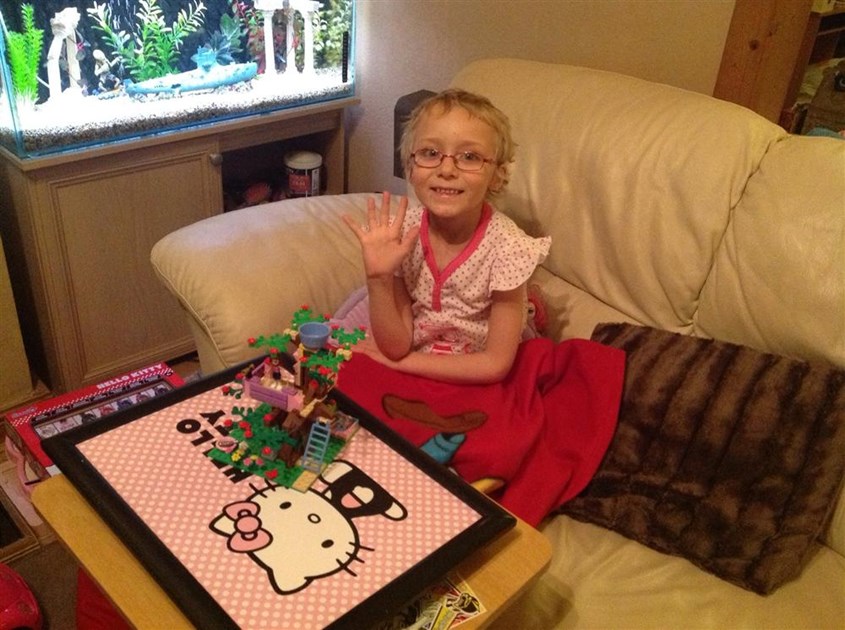 Michelle Fogg is fundraising for Cancer Research UK