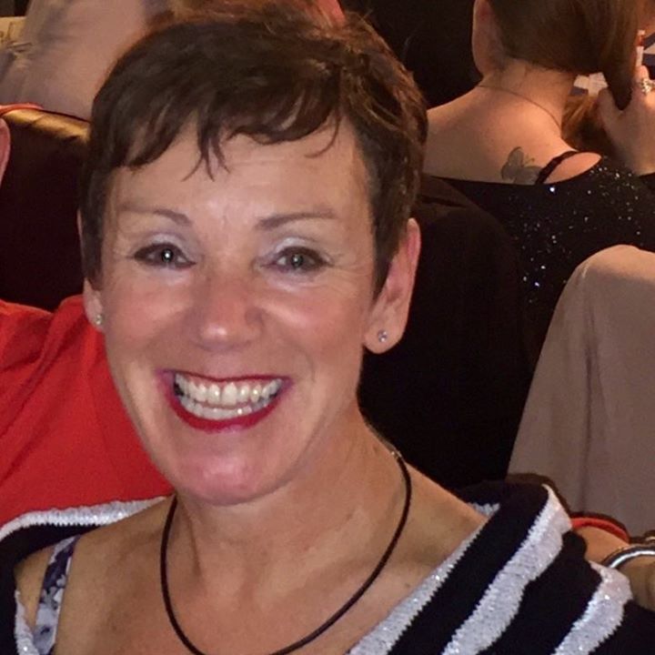 Fiona MacInnes is fundraising for Macmillan Cancer Support