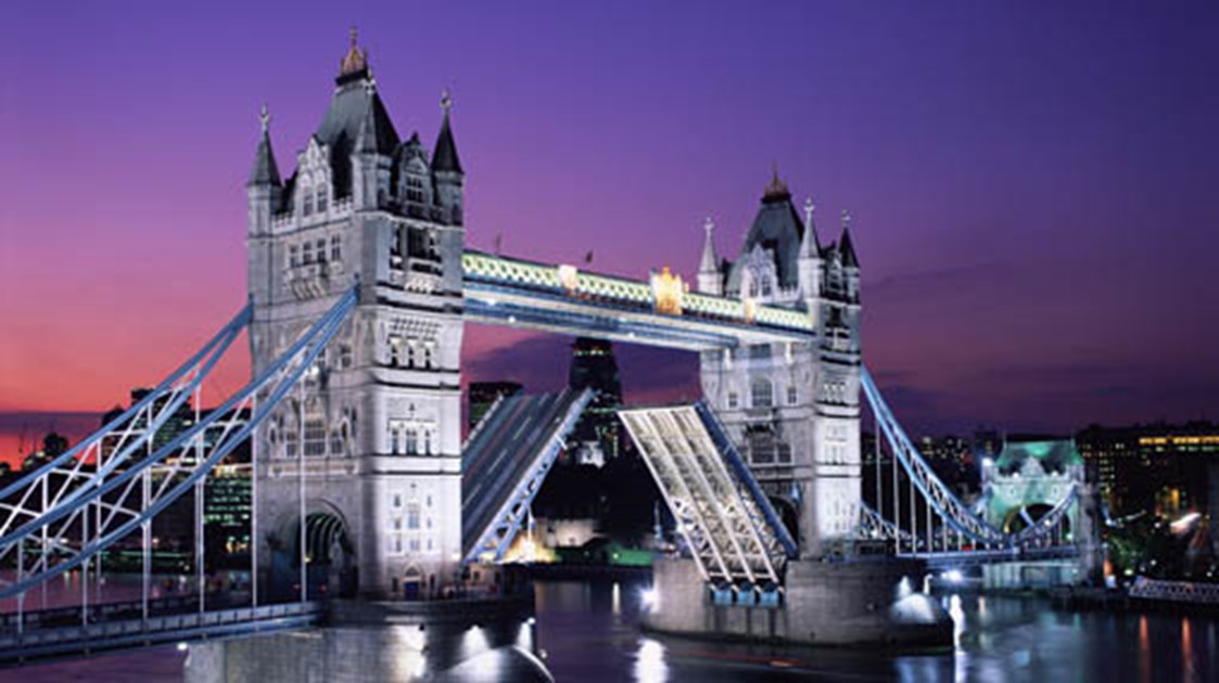 Alexandra Perkins is fundraising for Maggie's Centres