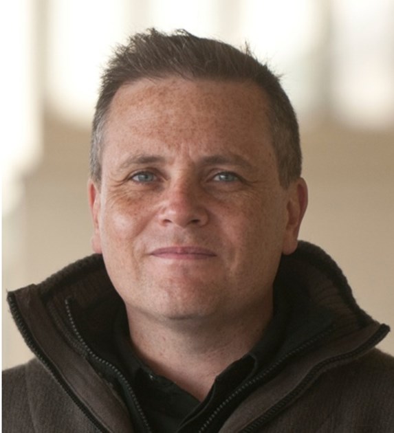 Simon Seagrave is fundraising for Macmillan Cancer Support