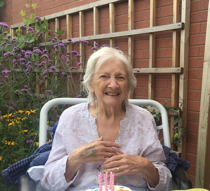 Lee Dalgleish is fundraising for George Eliot Hospital NHS Trust ...