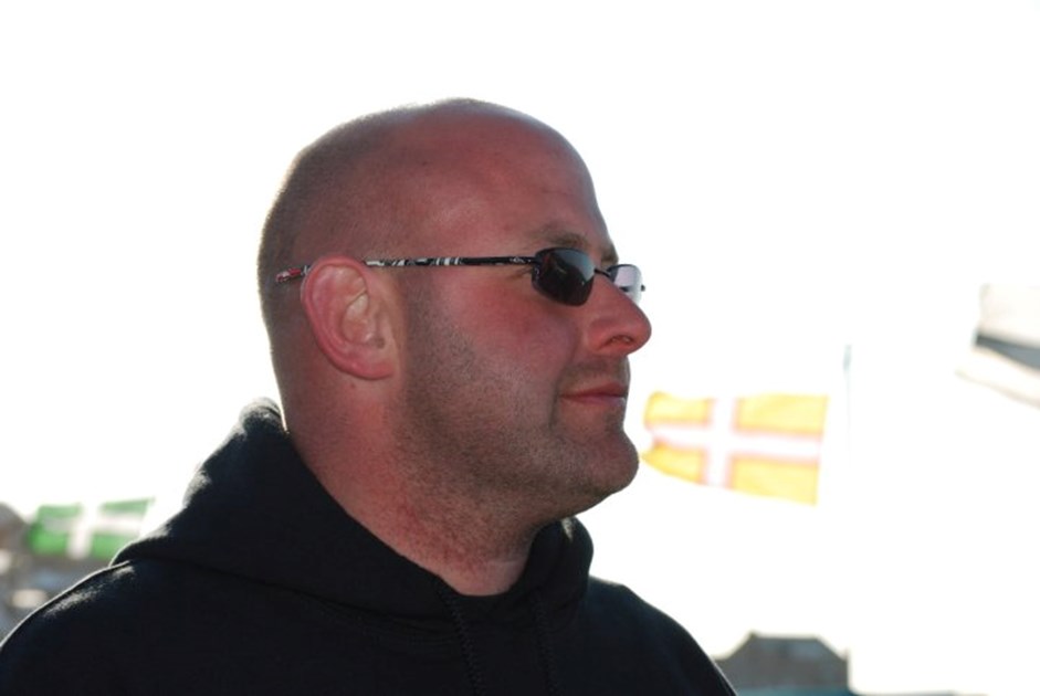 Adam Hocking is fundraising for Cornwall Hospice Care