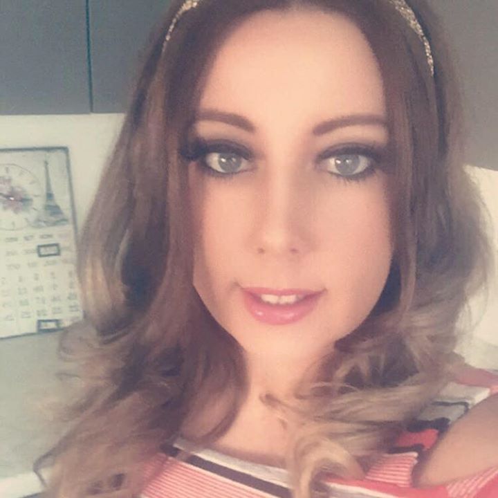 Felicity Perry is fundraising for Alzheimer's Society