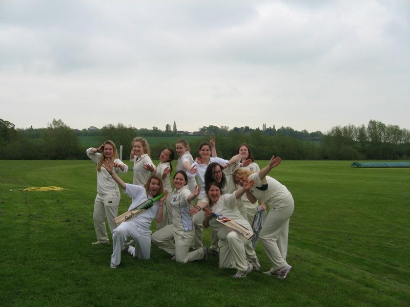 University of Warwick Ladies' Cricket Club is fundraising for Chance to ...