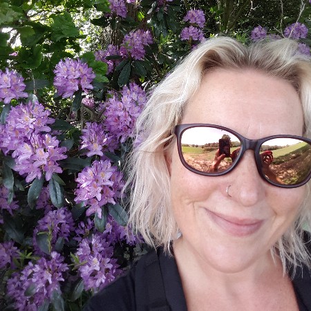 Shell Graham is fundraising for Cancer Research UK