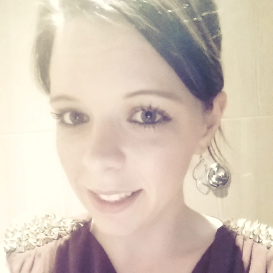 Amy Bowler is fundraising for Cancer Research UK