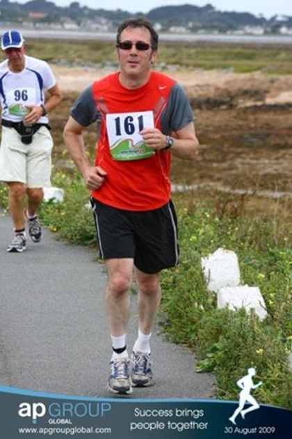 Nigel Rawlings is fundraising for THE CHRISTIE CHARITY