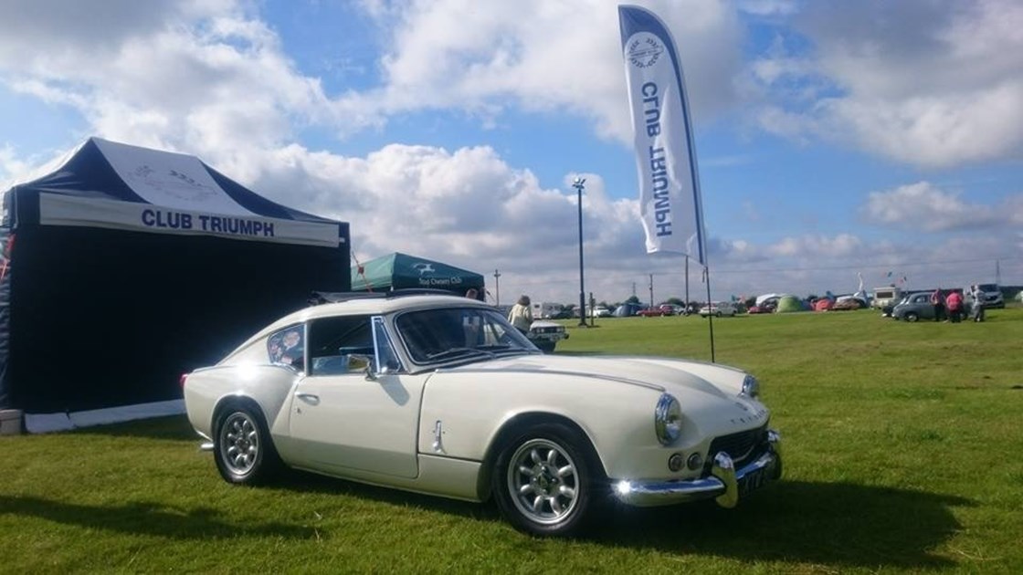 Roy Lacey is fundraising for Guide Dogs