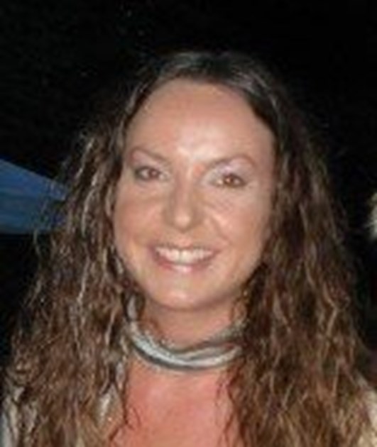 Fiona Rowe is fundraising for Alzheimer's Research UK