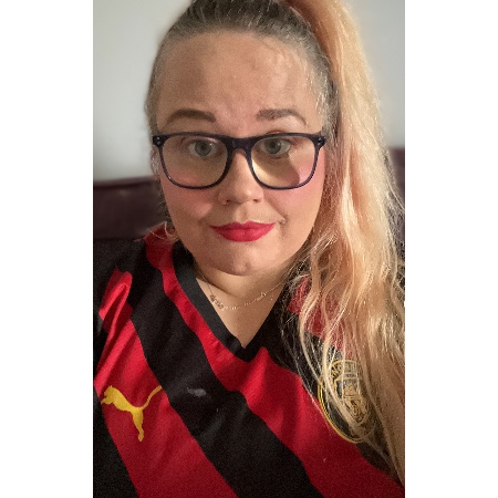 Laura Cummins is fundraising for Little Princess Trust