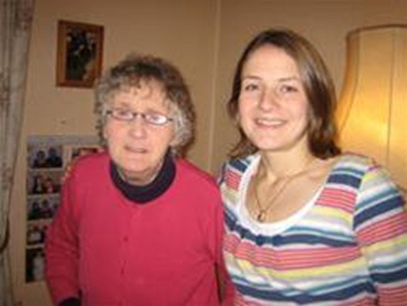 Lyndsey Thompson is fundraising for Alzheimer Scotland