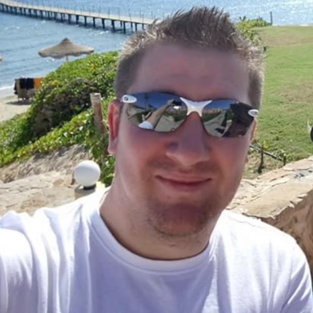 Tom Mears is fundraising for Macmillan Cancer Support