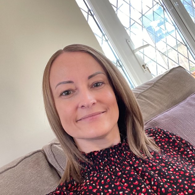 Rebecca Nott is fundraising for Alice Charity