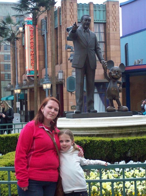 Victoria Rowley is fundraising for Barnsley Hospice