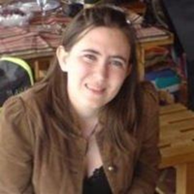 Helen Macfarlane is fundraising for Cancer Research UK