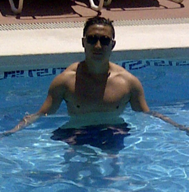 Andrew Tsang is fundraising for tri for life