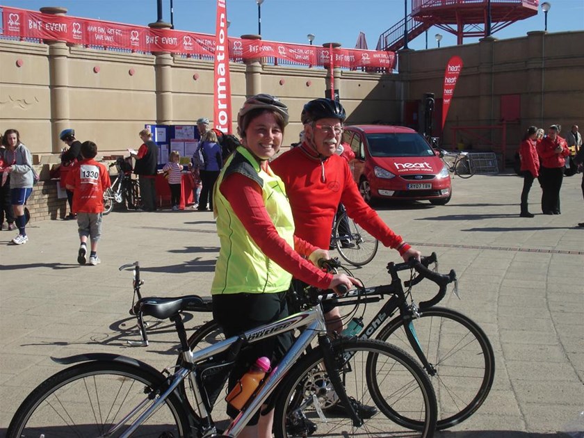 angela hindle is fundraising for Kidney Research UK