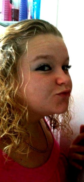 Emma Staples is fundraising for Cancer Research UK