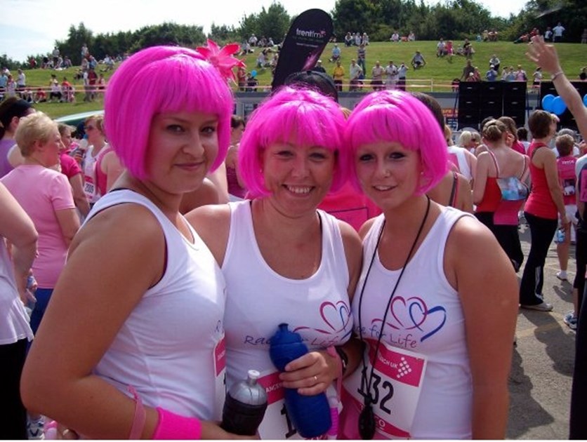 Kim Singleton is fundraising for Cancer Research UK